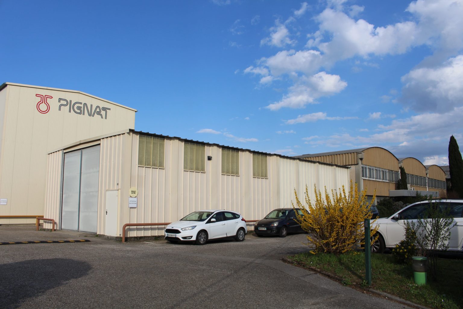 Contacts en - Pignat.com